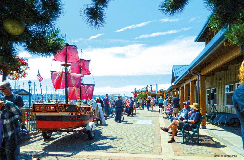 Blaine By The Sea - Voyagers Welcome - Blaine, Washington